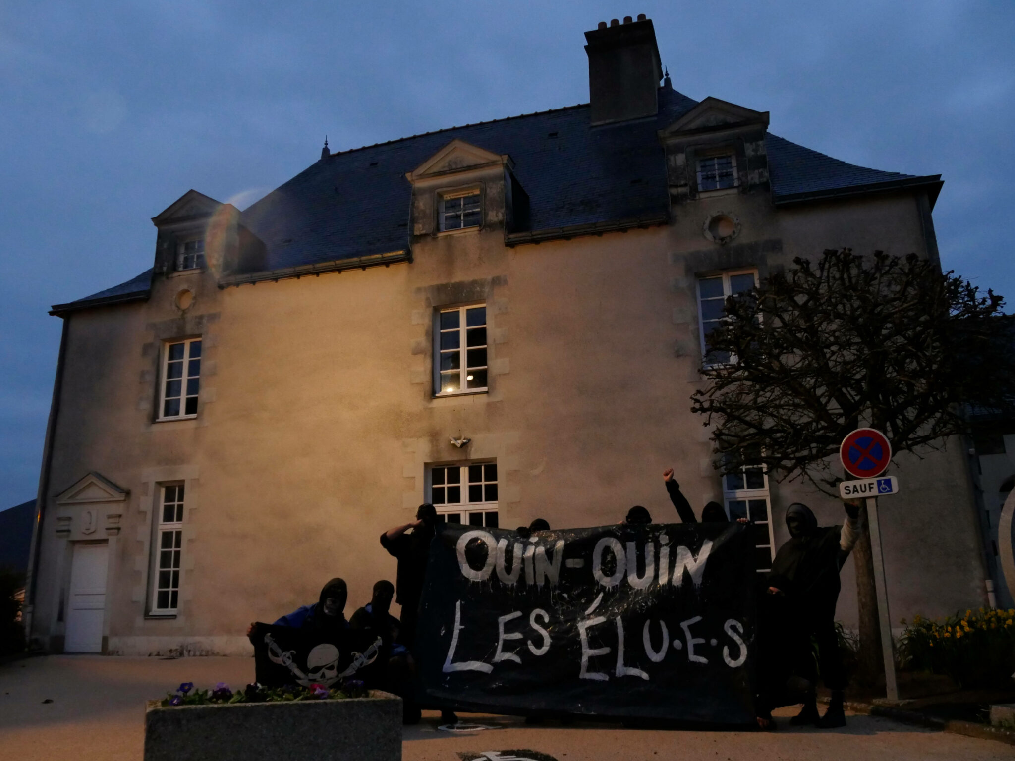Ouin-ouin les élus ou comment les élus font ouin-ouin depuis 6 mois ...